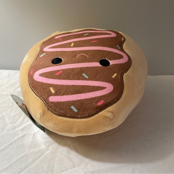 Squishmallows | Toys | Nwt 8 Deja Donut Squishmallow Plush | Poshmark